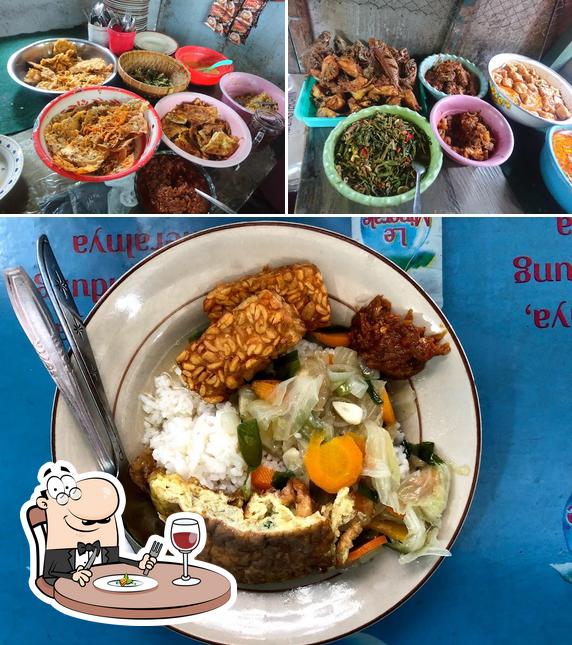 Warung BIRU Tuban restaurant, Tuban - Restaurant reviews