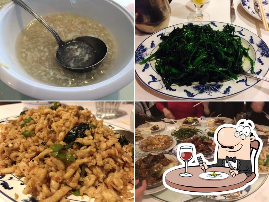 Siam Cafe in Cleveland - Restaurant menu and reviews
