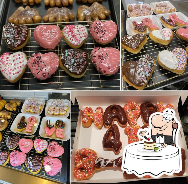 Snowflake Donuts, 28214 I-10 Ste.111 in Fair Oaks Ranch - Restaurant ...