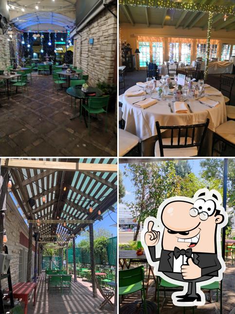 Chez Zee American Bistro in Austin - Restaurant menu and reviews