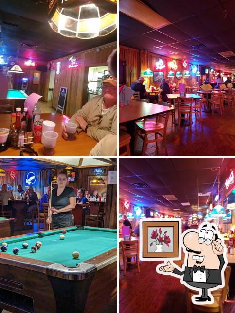 Leon's Steakhouse Saloon in Longview - Restaurant menu and reviews