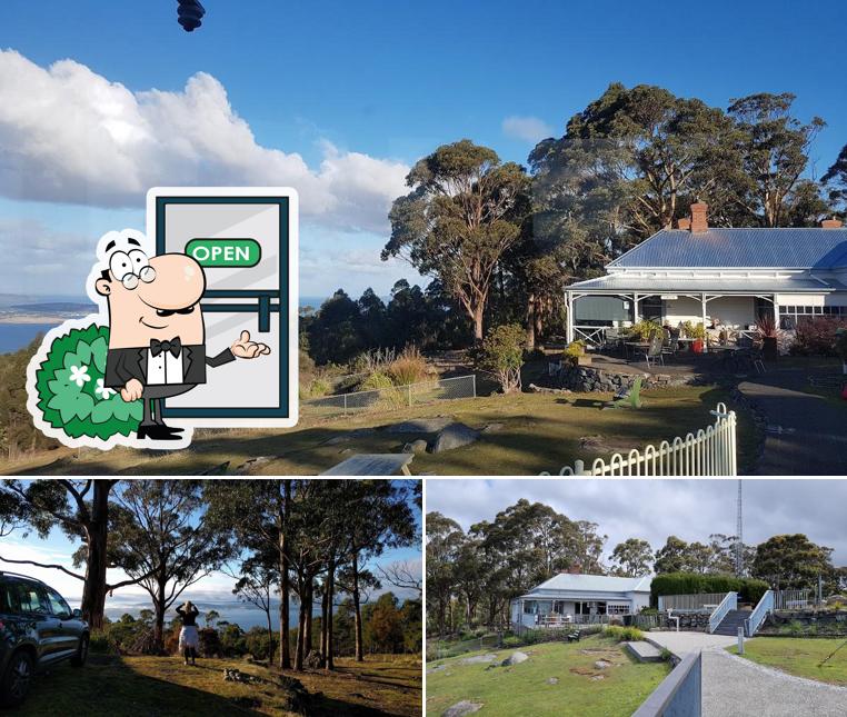 The Signal Station Restaurant, Mount Nelson - Restaurant menu, prices ...