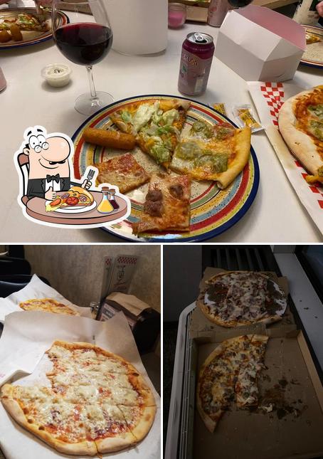 Howard's Pizza, 900 8th Ave NW in Great Falls - Restaurant menu and reviews
