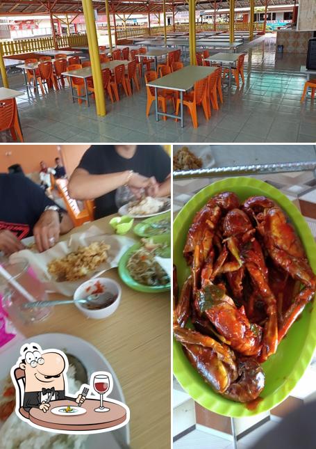 JURAGAN SEAFOOD PANTAI JETIS restaurant, Indonesia - Restaurant reviews