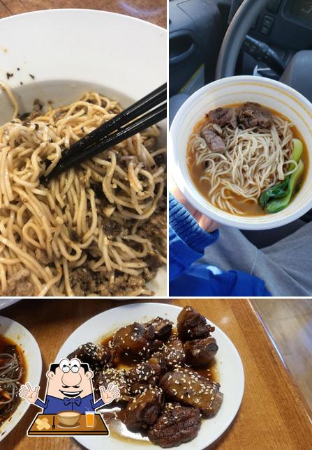 5 Noodles 伍叔担担面, Mississauga - Restaurant menu, prices and reviews
