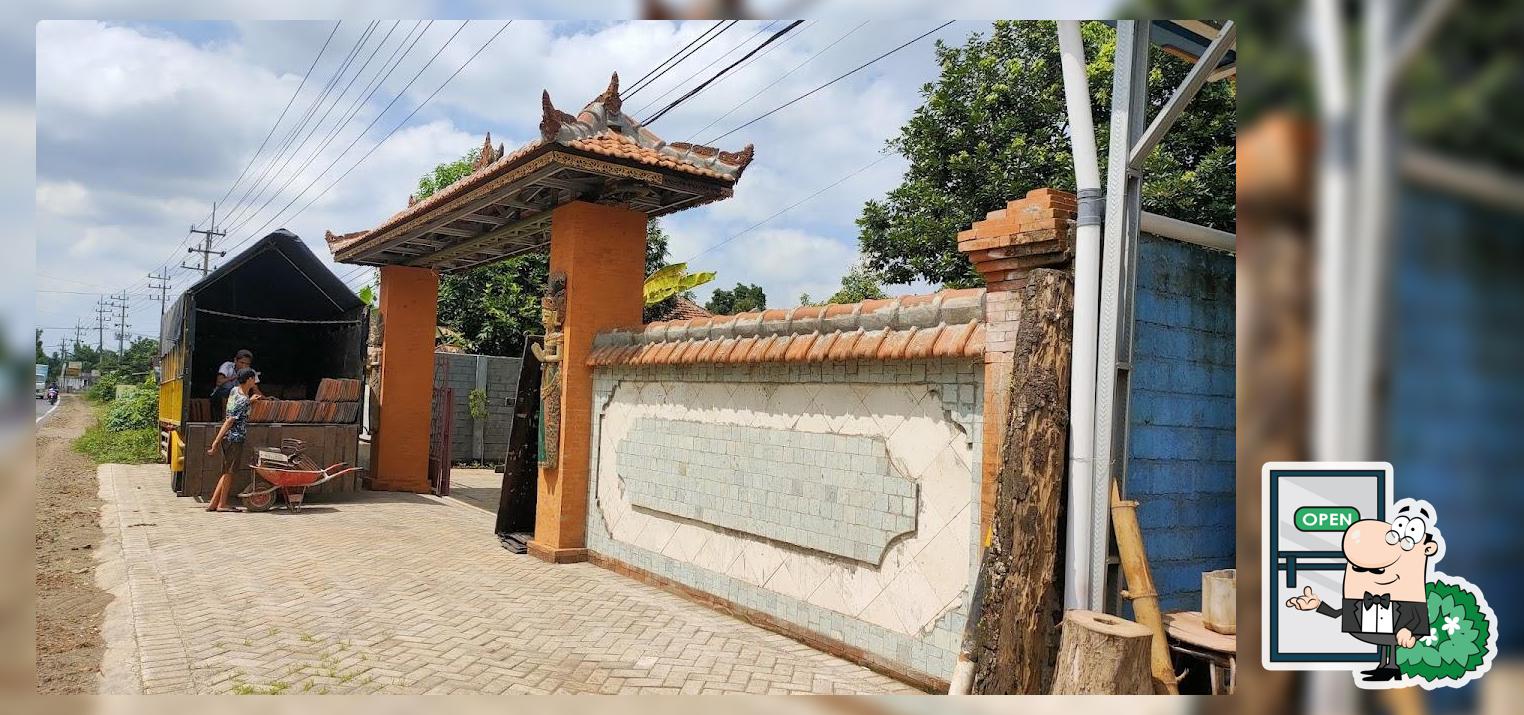 Inkubator Bisnis SMK Visi Global dan Politeknik mitra global restaurant ...