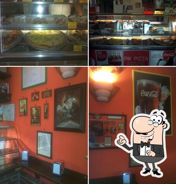 Pik Pizza pizzeria, Naples