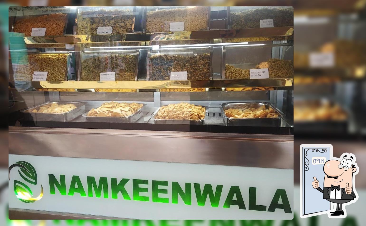 Namkeenwala, Biswan, Pattharshivala market Gate No-2