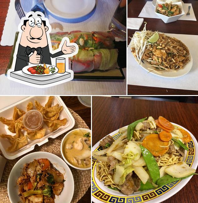 Elephant Cafe, Milwaukee - Restaurant menu, prices and reviews