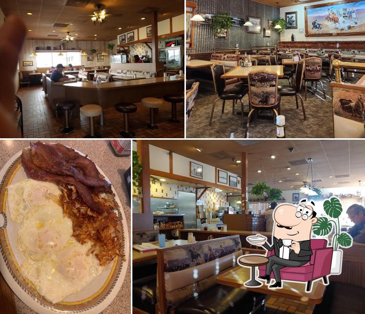 Cook's Restaurant in Clovis - Restaurant menu and reviews