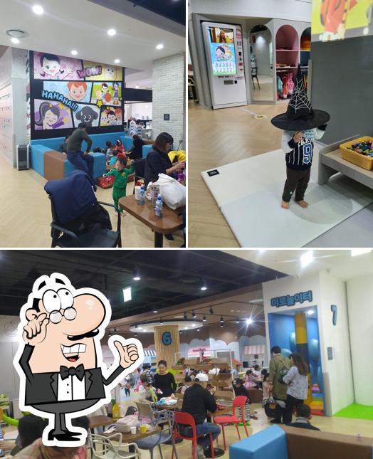Café 캐리키즈카페 IFC몰, Seul - Opiniones del restaurante