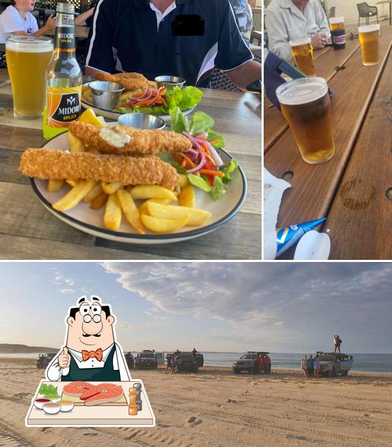 Orchid Beach Trading Post and Driftwood Bar, Fraser Island - Restaurant ...