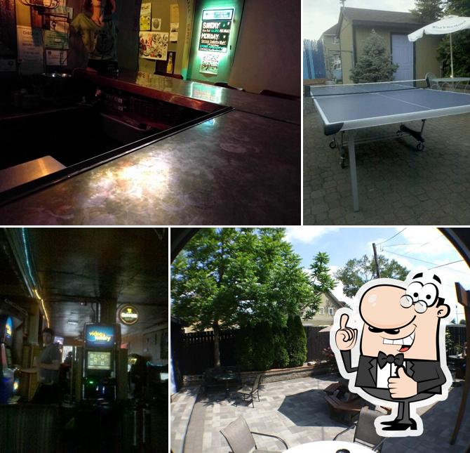 Billy Rays Dive in Portland - Restaurant menu and reviews