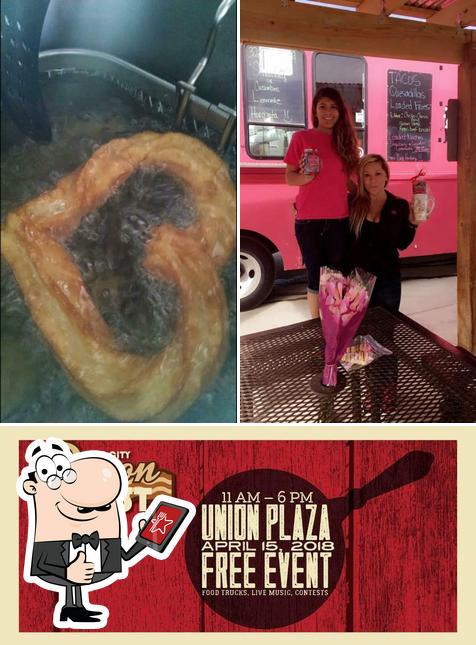Double Trouble Food Truck, El Paso - Restaurant menu, prices and reviews