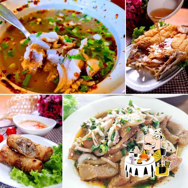 Phra Ram 9 Kai Yang restaurant, Bangkok, 25/8 Rama IX Road - Restaurant ...
