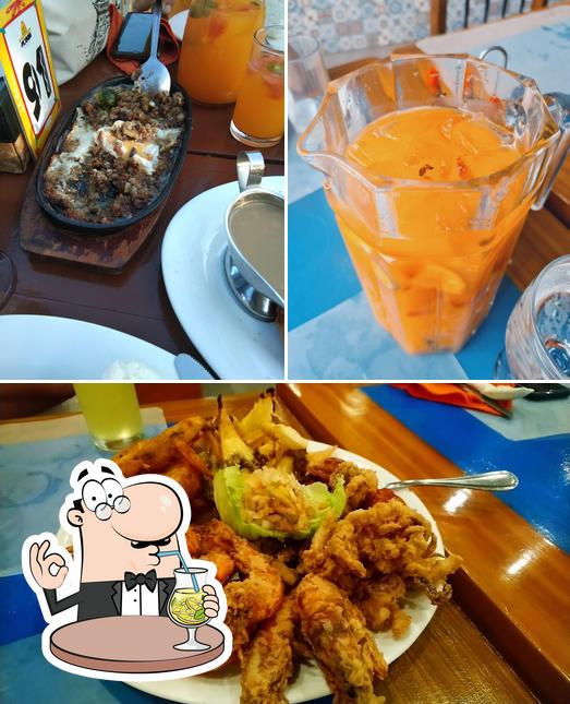 Mooon Cafe - Escaño Beach, Dumaguete - Restaurant menu, prices and reviews