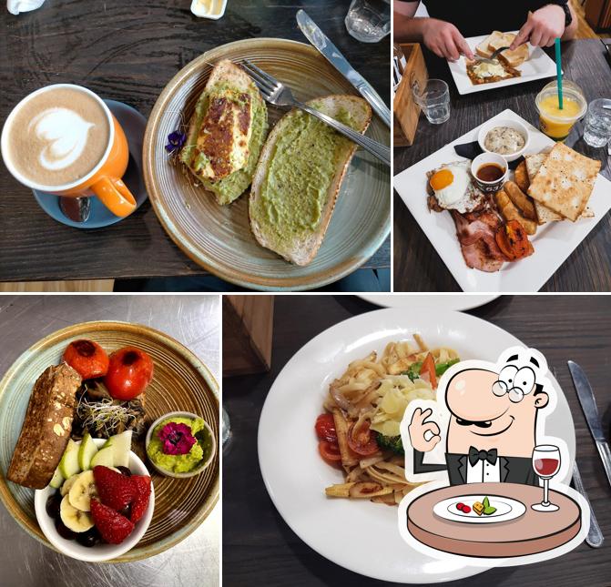 H Cafe & Bar - Portside, Hamilton - Restaurant menu, prices and reviews