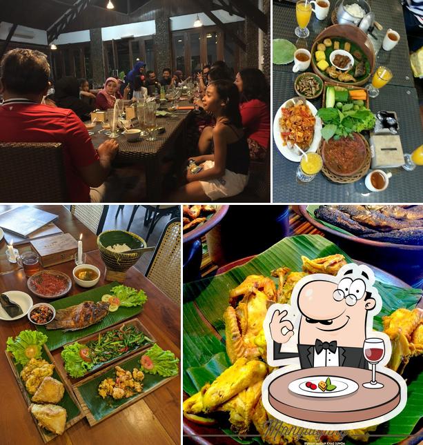 Saung Manglayang restaurant, Jakarta, Jl. Cilandak KKO - Restaurant reviews