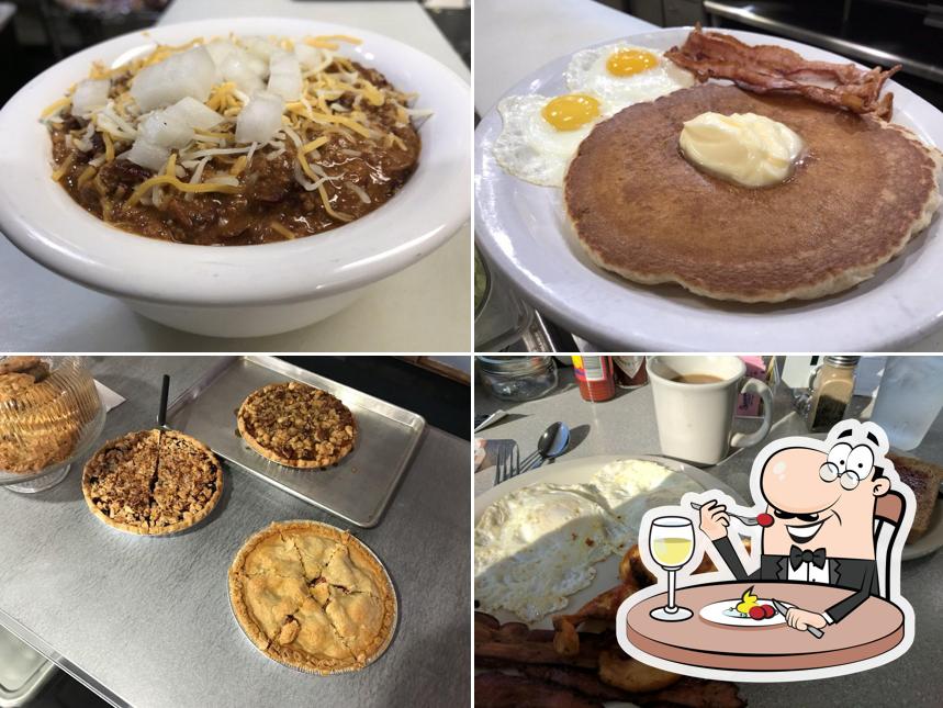 Tater's Fresh Grill in Lowell - Restaurant menu and reviews