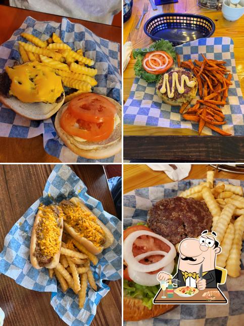 Fish Hook Grill, Harkers Island - Restaurant menu, prices and reviews