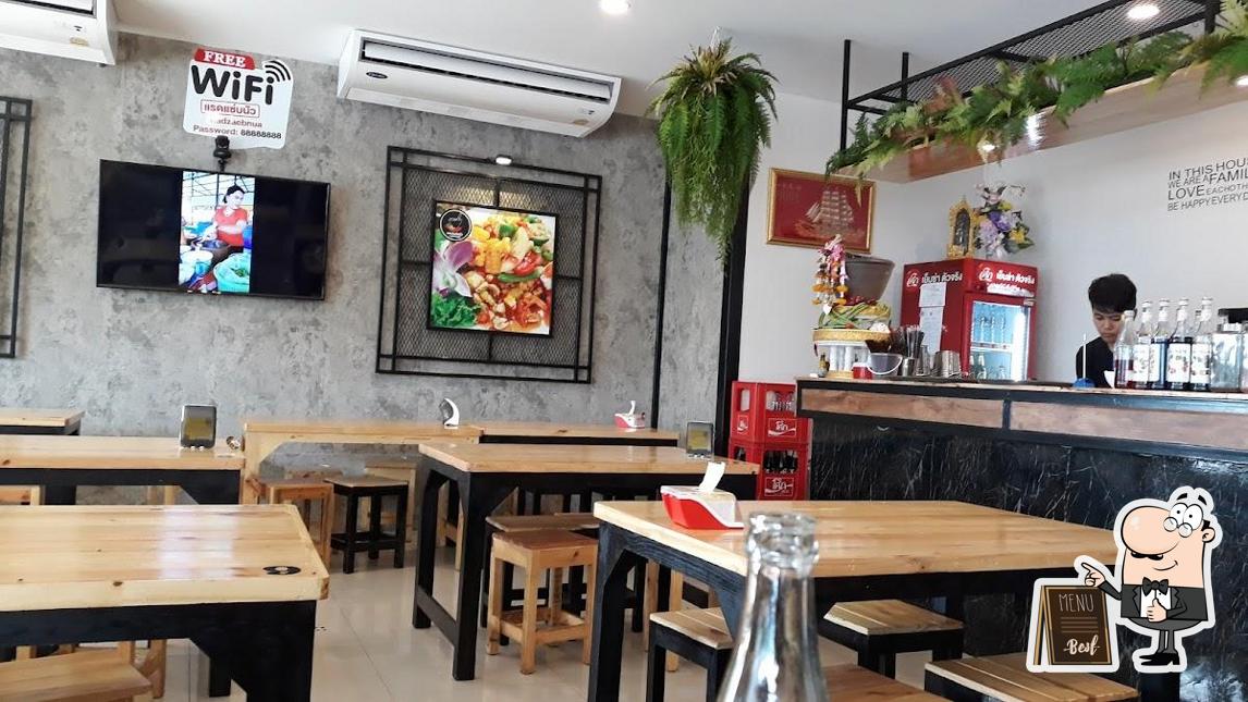 RAD Cafe & eatery (SEAFOOD), Rua Yai - Restaurant reviews