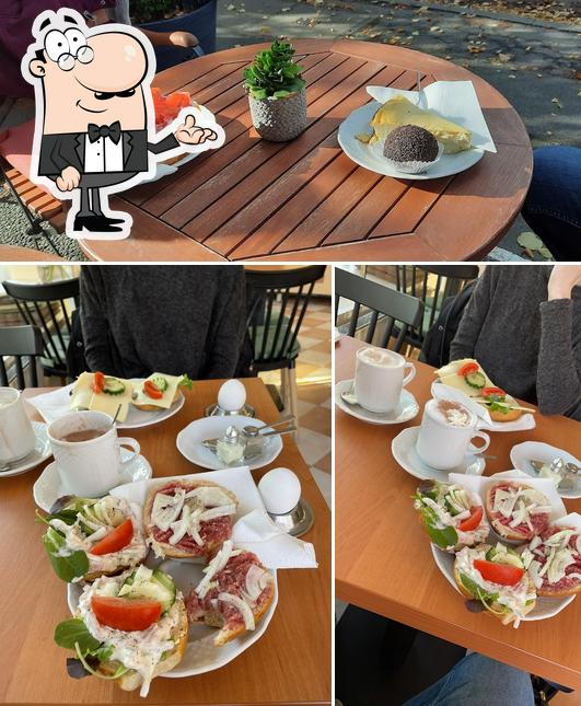 Cafe Moni, Lübeck - Speisekarte, Preise und Bewertungen