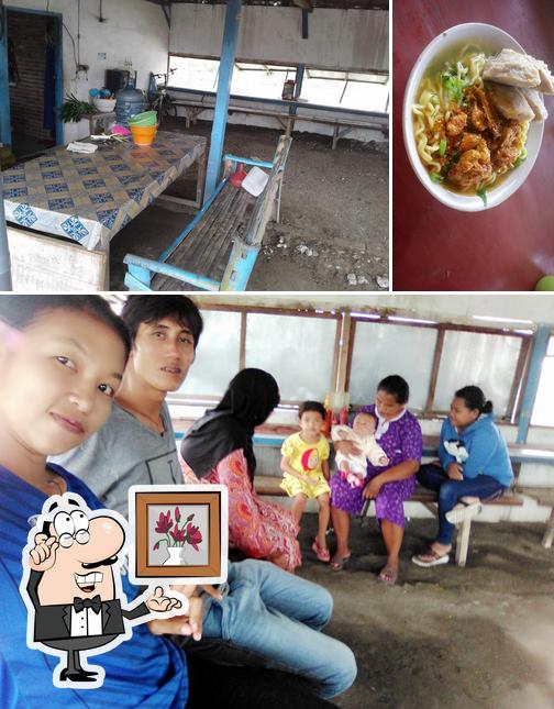 Bakso Jumbo Mie Ayam Es Campur Rumput Laut, Trucuk - Menú del ...