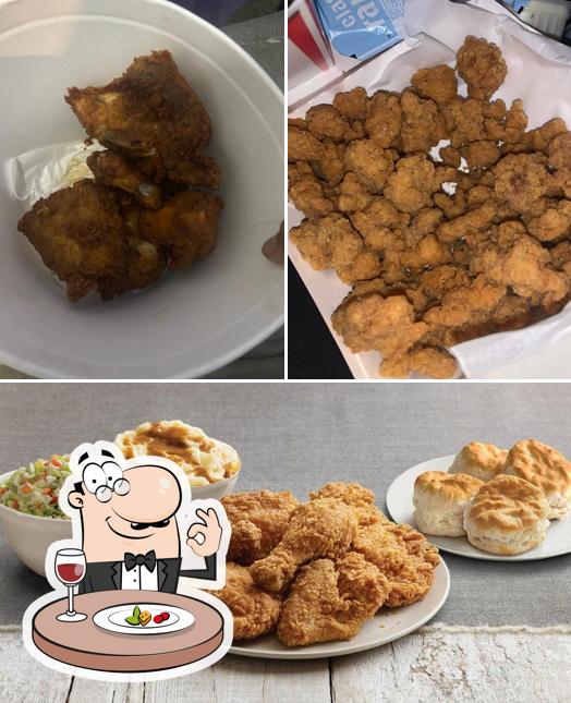 KFC, 465 Dundee Ave in Elgin - Restaurant menu and reviews