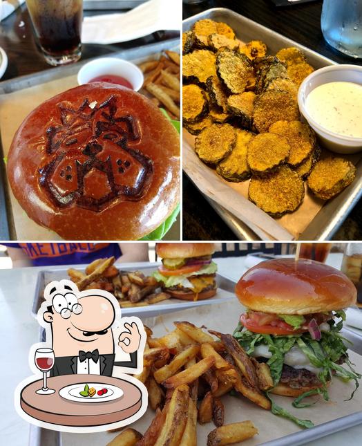 Bulldog Burger Company Starkville in Starkville - Restaurant reviews