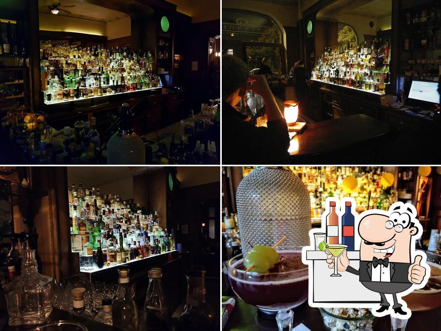 Galander Charlottenburg pub & Bar, Berlin, Stuttgarter Platz 15 ...