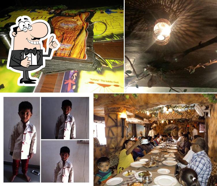 Jungle Bhookh Restaurant, Ahmedabad, Wall Street-1 - Restaurant reviews