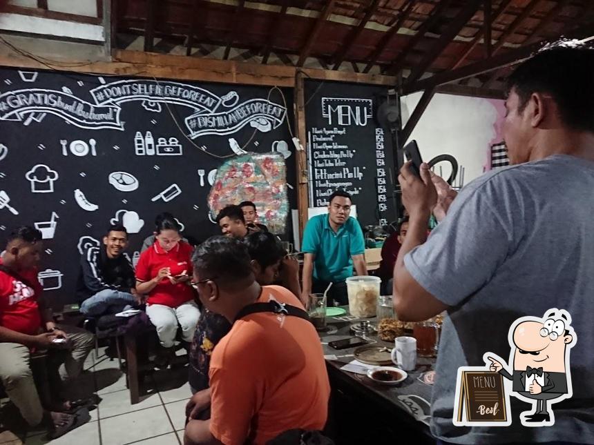 Cafe Ndok Ceplok, Surabaya - Restaurant reviews