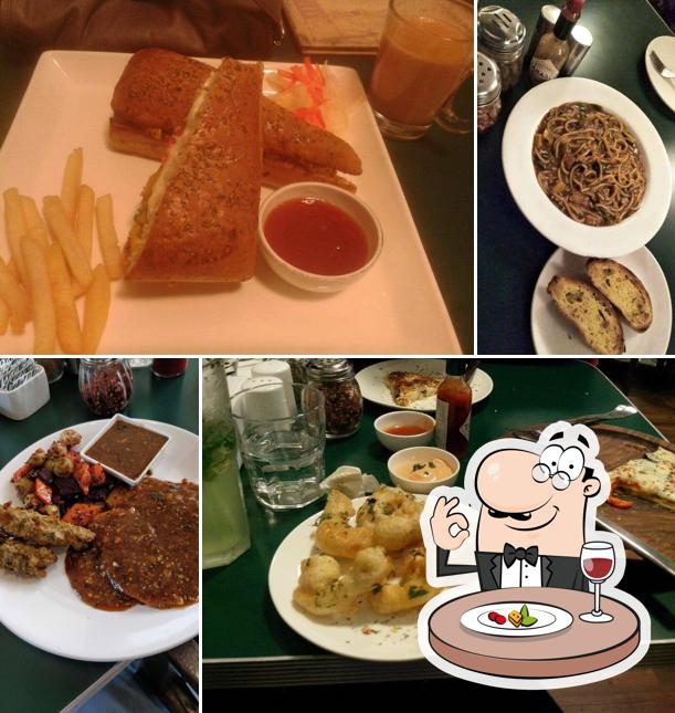 Cafe Monza, Navi Mumbai, WING-A. 15 - Restaurant reviews