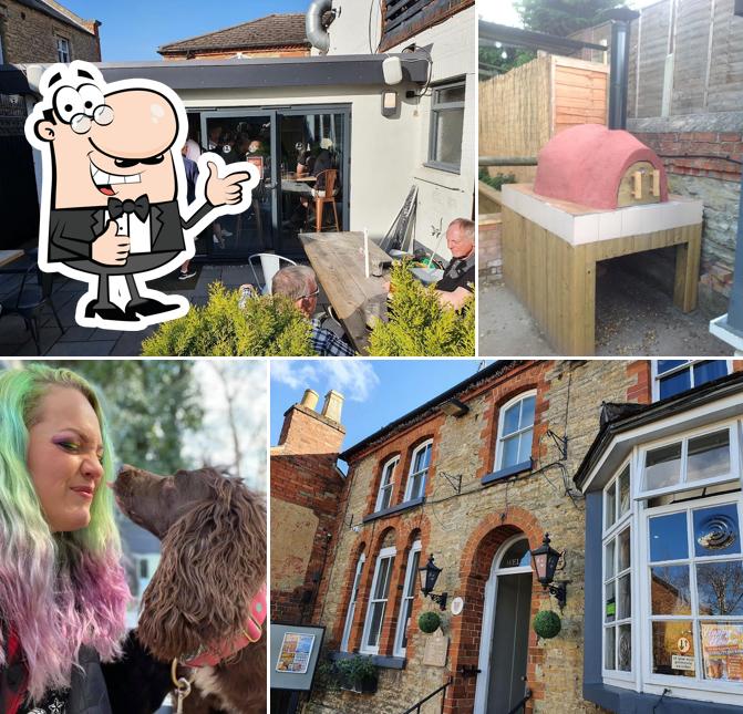 The World Upside Down, 8 Marshall's Rd in Raunds - Restaurant menu and ...