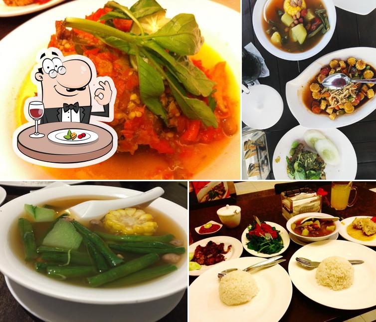 Malioboro Soft Bone Chicken restaurant, Surabaya, Jl. R.A Kartini No.47 ...