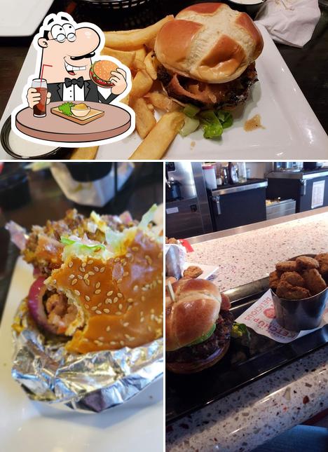 Red Robin Gourmet Burgers and Brews, Grants Pass - Restaurant menu ...