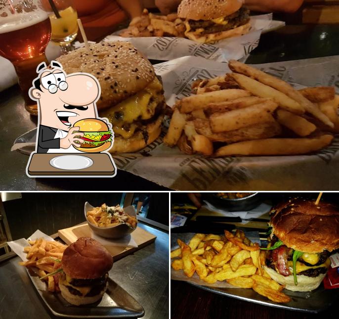 Pentos Ituzaingó pub & bar, Ituzaingó - Restaurant reviews