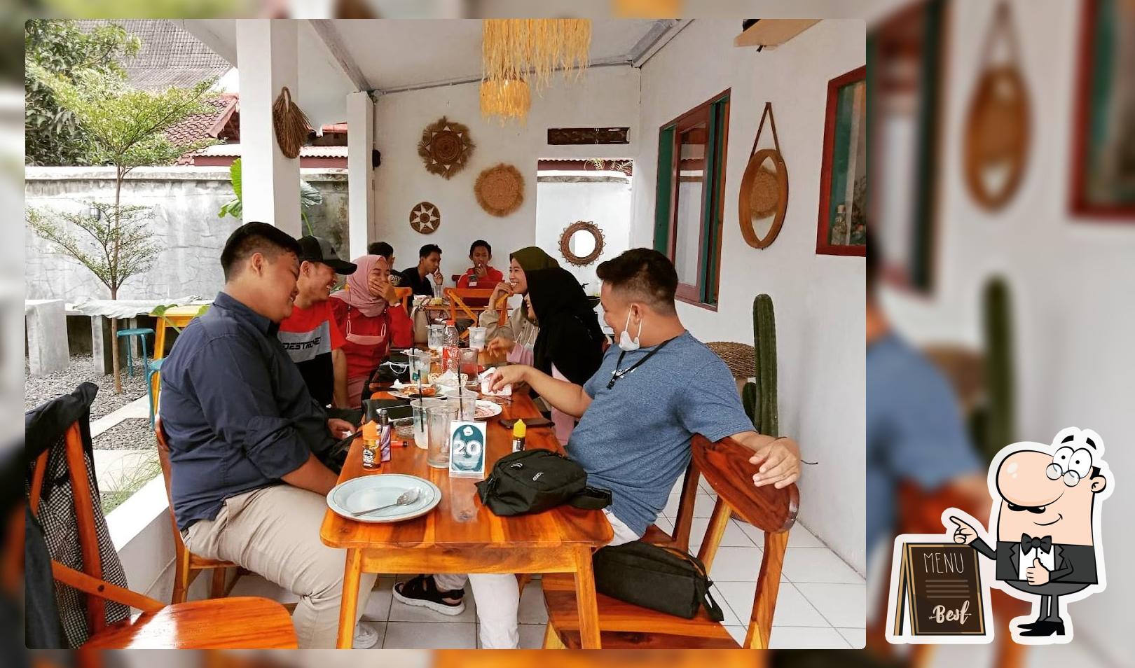 Piknik Coffee Eatery cafe, Purbalingga - Restaurant menu and reviews