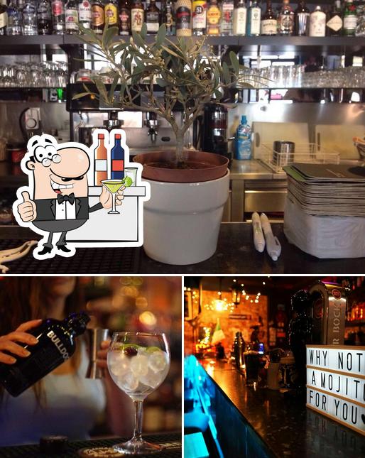 Janus Cocktail Bar, Costa da Caparica - Restaurant menu and reviews