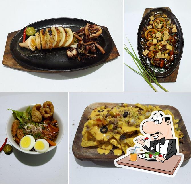 Food Traffic restaurant, Taguig, G3J4+6R5 Fox - Restaurant menu and reviews
