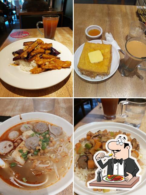 MoMo Restaurant, Hong Kong, Pui Shing Rd - Restaurant reviews