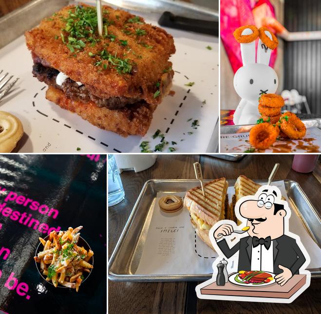 Best restaurants in Deerfoot City Mall - Restaurant Guru