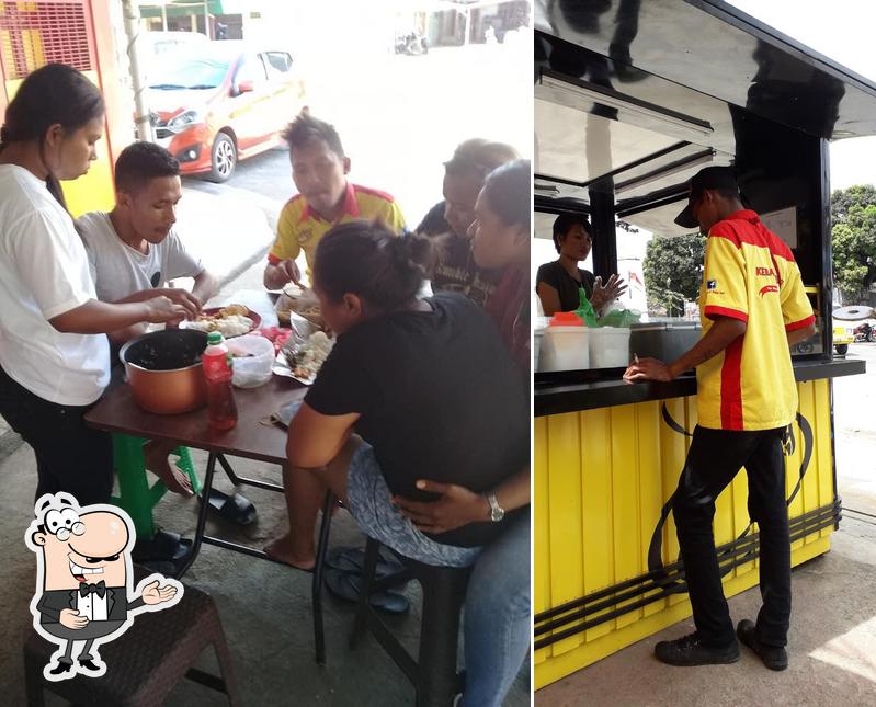 Kebab Turki Baba RafiH cafe, Sorong - Restaurant reviews