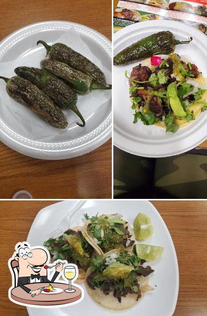 Pollo Tipico in Lanham - Restaurant menu and reviews