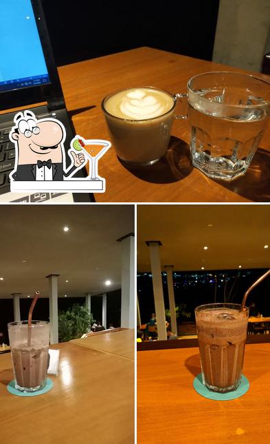 Root Coffee cafe, Teluk Ambon - Restaurant reviews