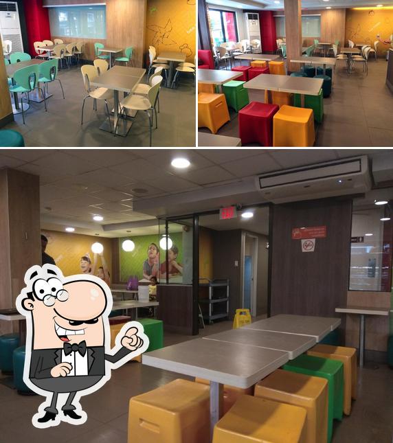Jollibee fast food, Manila, 624 J. Nepomuceno St - Restaurant menu and ...
