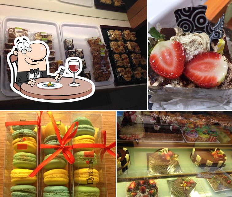 Dynamic Bakery, Central Jakarta, QRM7+8JJ - Restaurant menu and reviews