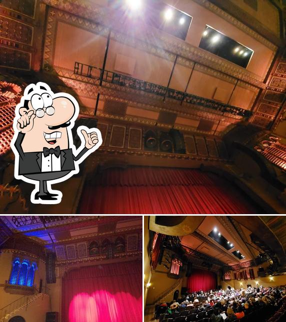Fox Performing Arts Center in Riverside - Restaurant reviews