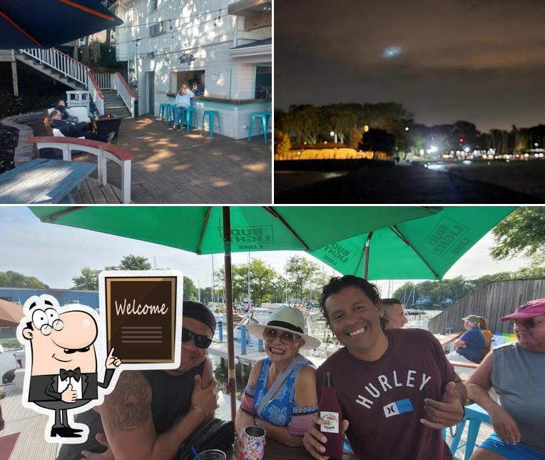 Five Coconuts Bar in Wilson - Restaurant reviews