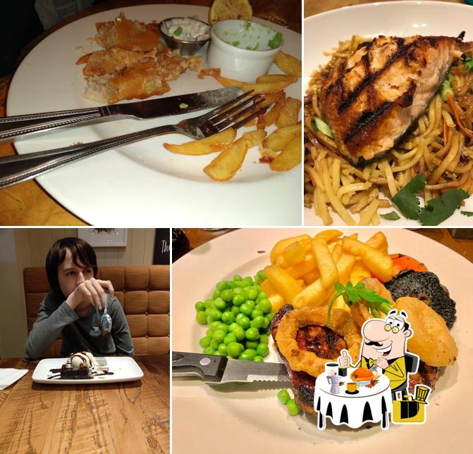The Hemlock Stone, Nottingham - Restaurant menu, prices and reviews
